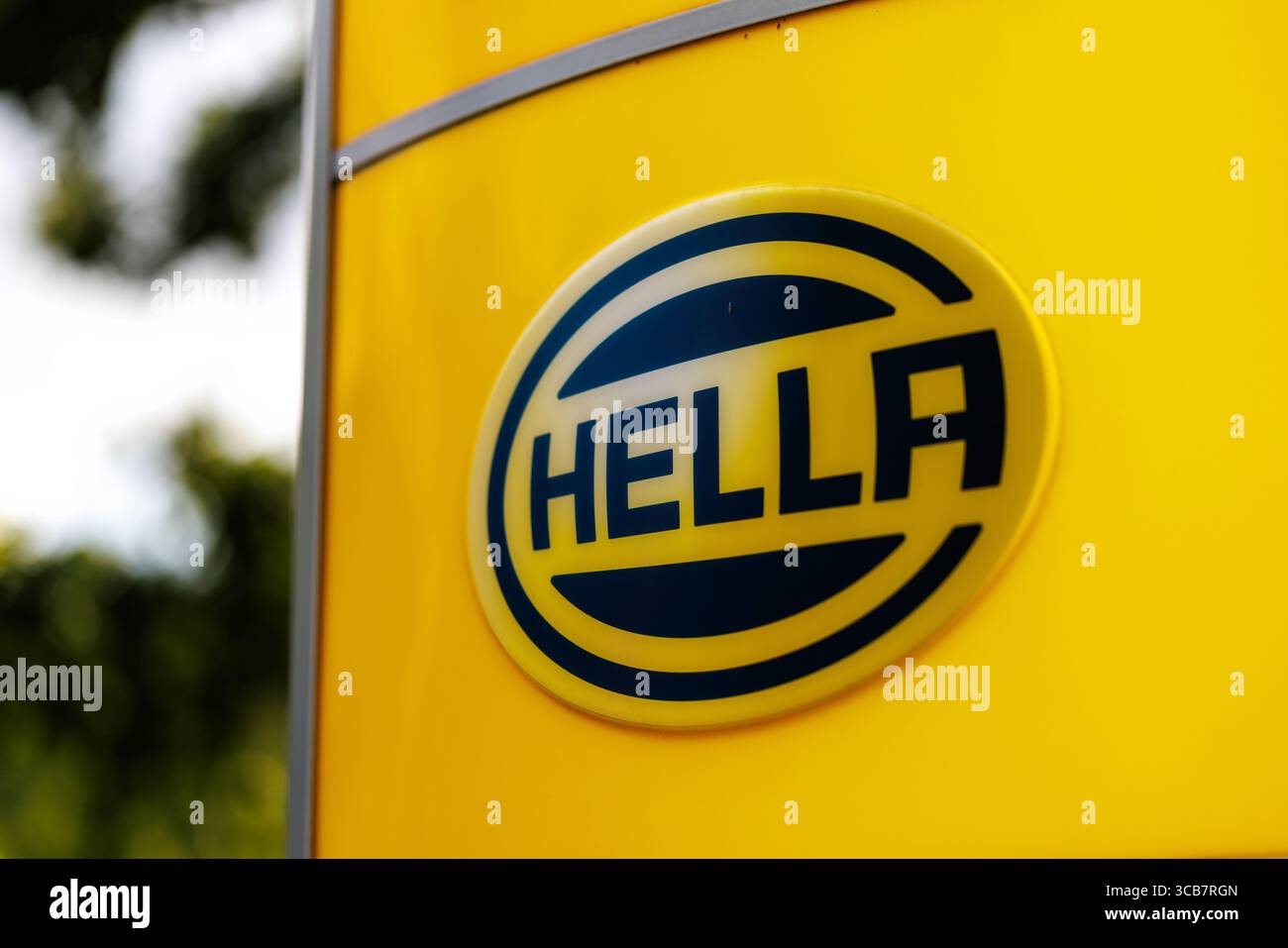 Forvia logo hi-res stock photography and images - Alamy