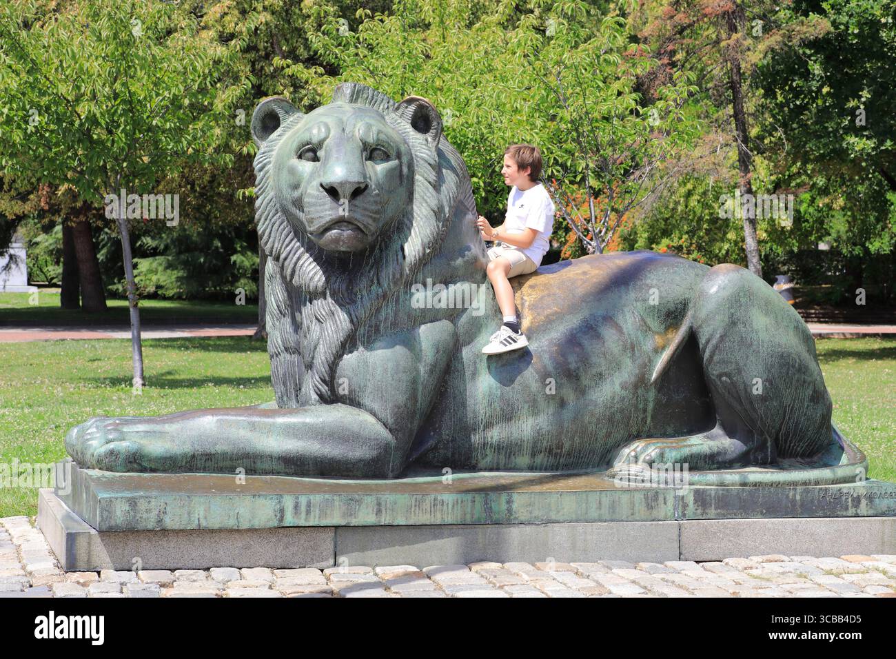 Bulgaria, Sofia, Oborishte Street, Monument to the Bulgarian Unknown ...