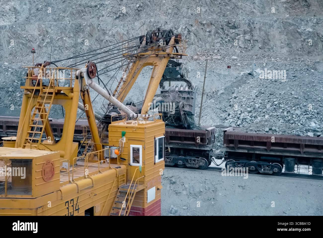 Excavator loading rubble dump hi-res stock photography and images - Alamy