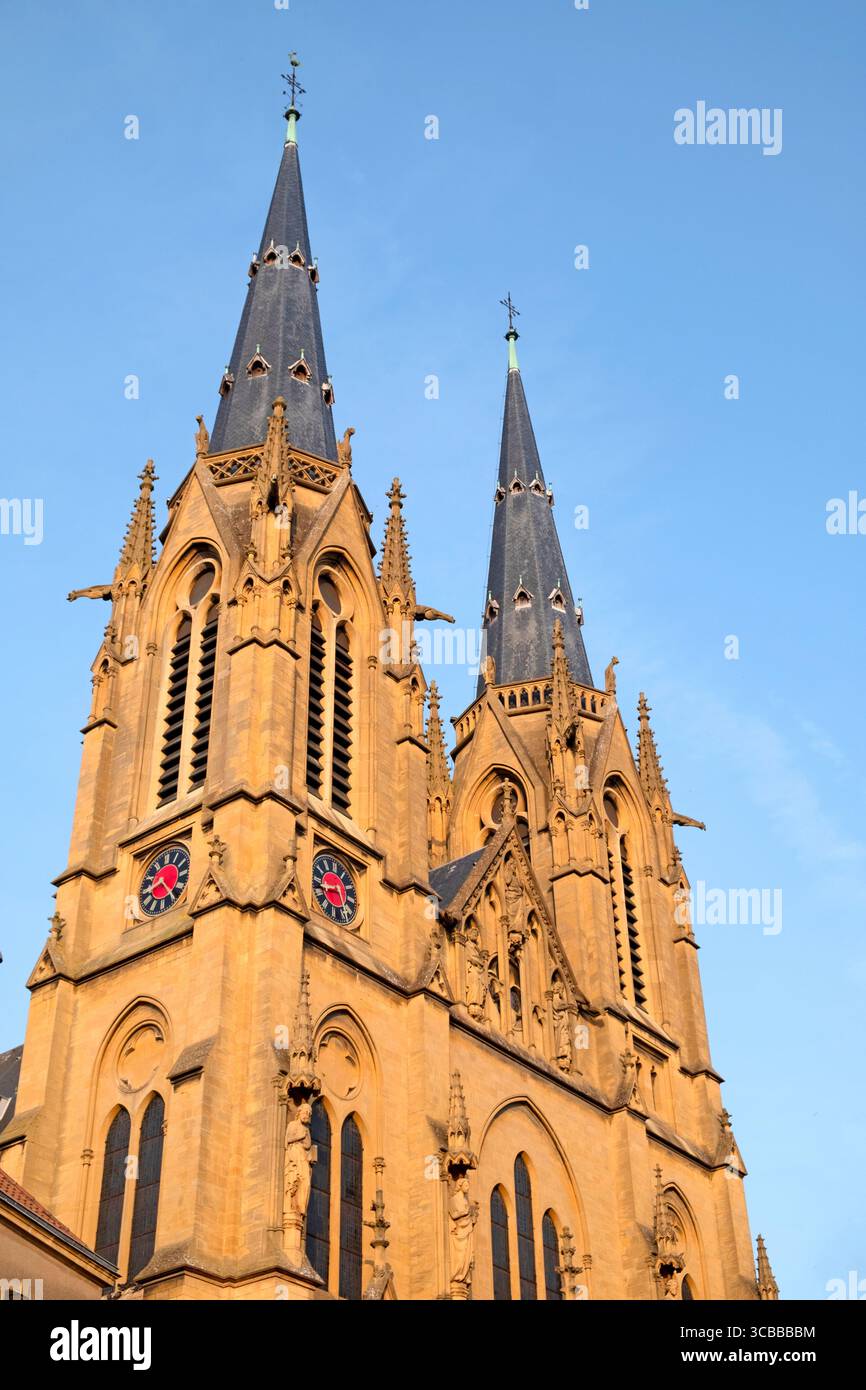 France, Moselle, Metz, Place Jeanne d Arc, Sainte Segolene church, bell ...