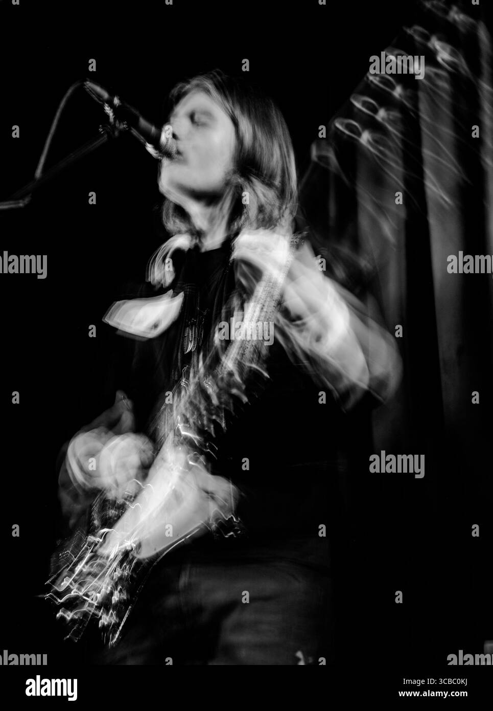 Bands centre Black and White Stock Photos & Images - Alamy
