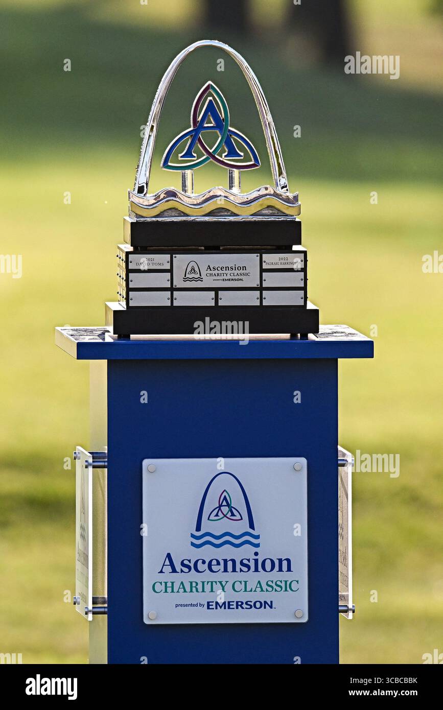 Norwood hills country club st louis hi-res stock photography and images ...