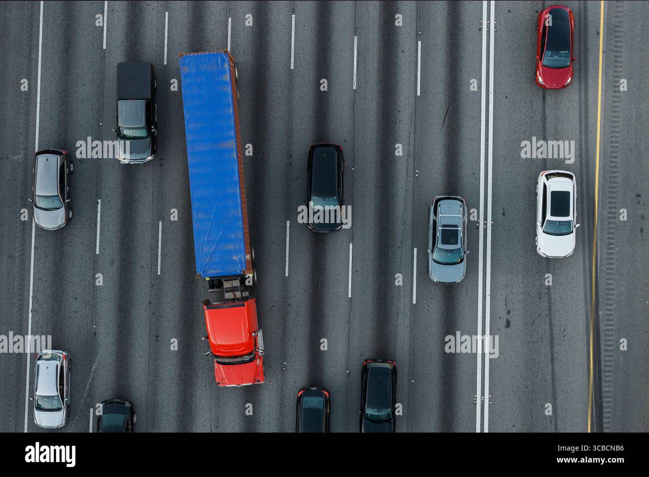 Changing lane signal hi-res stock photography and images - Alamy