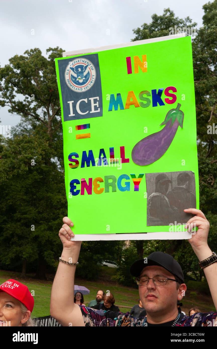 Rally signage hi-res stock photography and images - Alamy