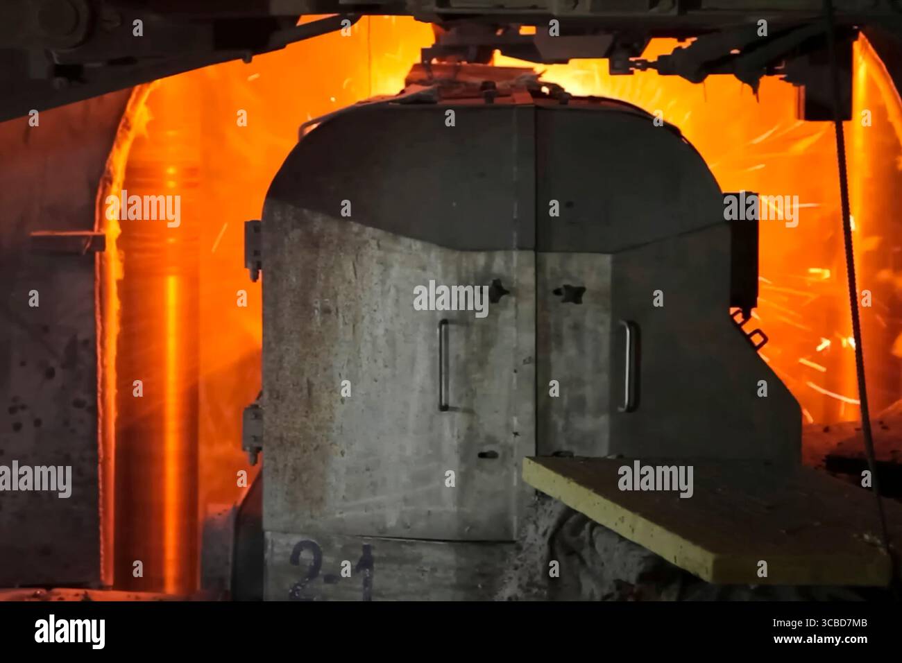 Production heat insulation hi-res stock photography and images - Alamy