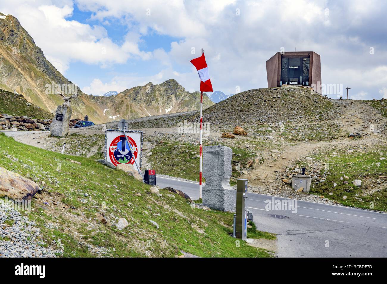 Timmelsjoch logo hi-res stock photography and images - Alamy