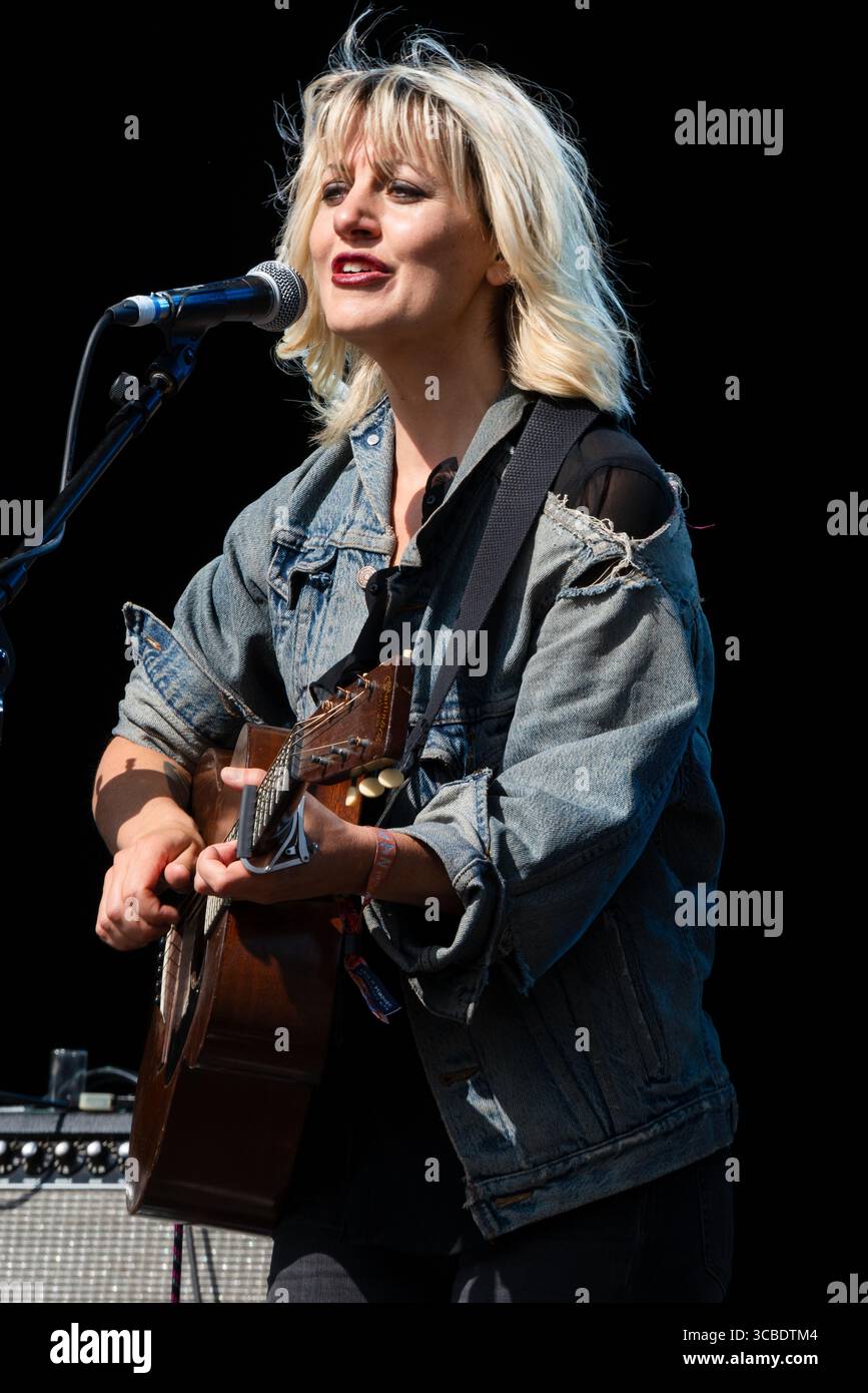 ANAIS MITCHELL, LIVE CONCERT, 2019: Anais Mitchell on the Mountain ...