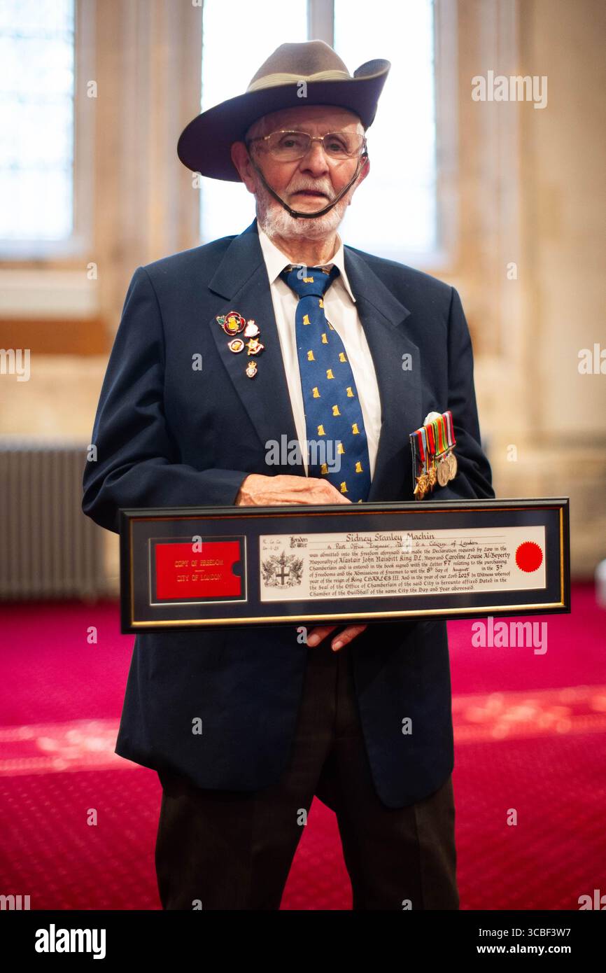 101-year-old veteran Sidney Machin, one of the last surviving Chindit ...