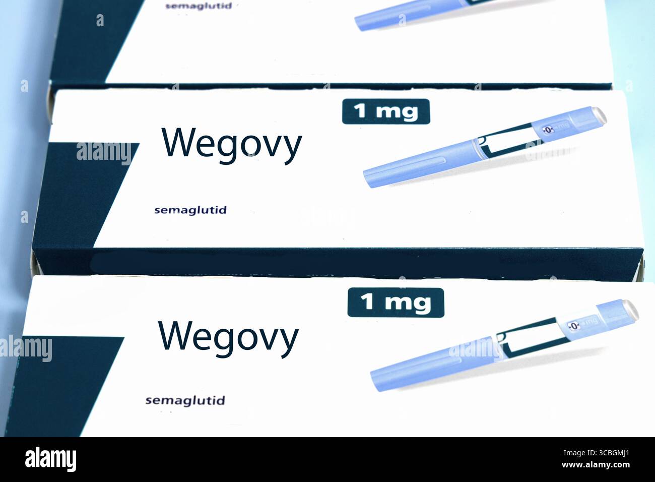 Semaglutide injection pen boxes hi-res stock photography and images - Alamy