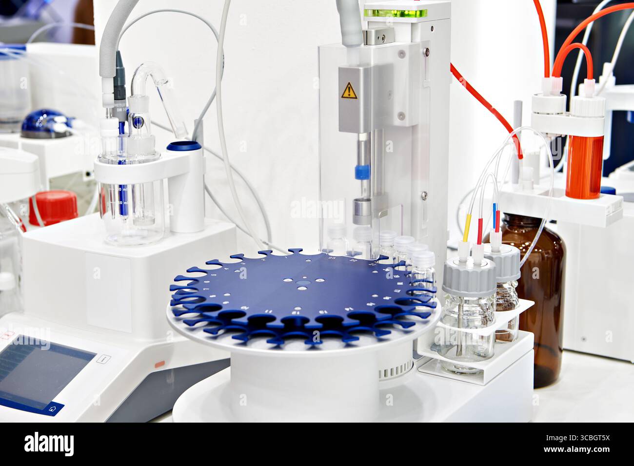 Oven autosampler and coulometric titrator in lab Stock Photo - Alamy