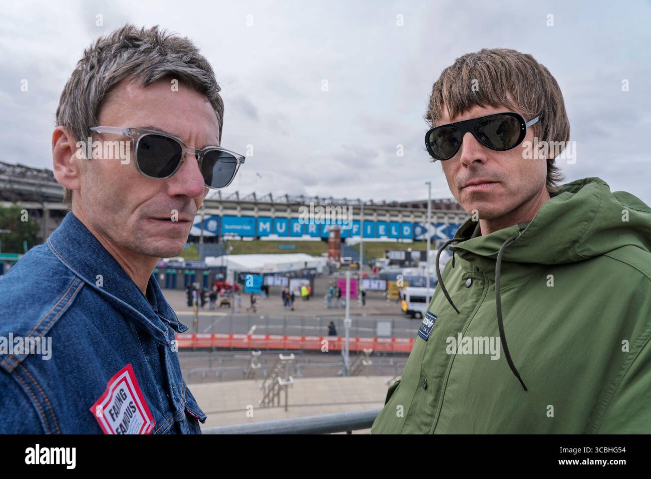 Oasis lookalikes hi-res stock photography and images - Alamy