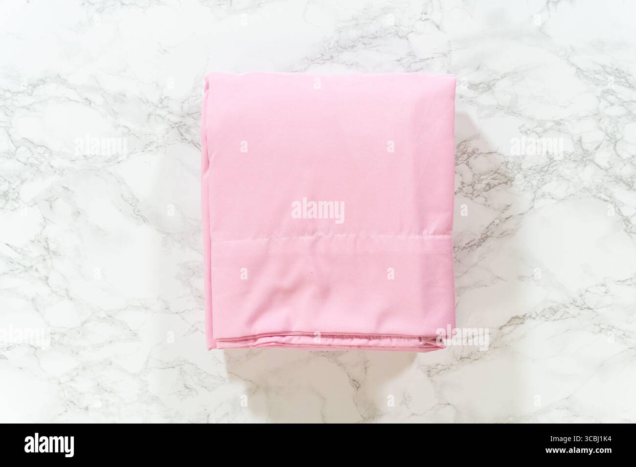 Solid pink sheet hi-res stock photography and images - Alamy