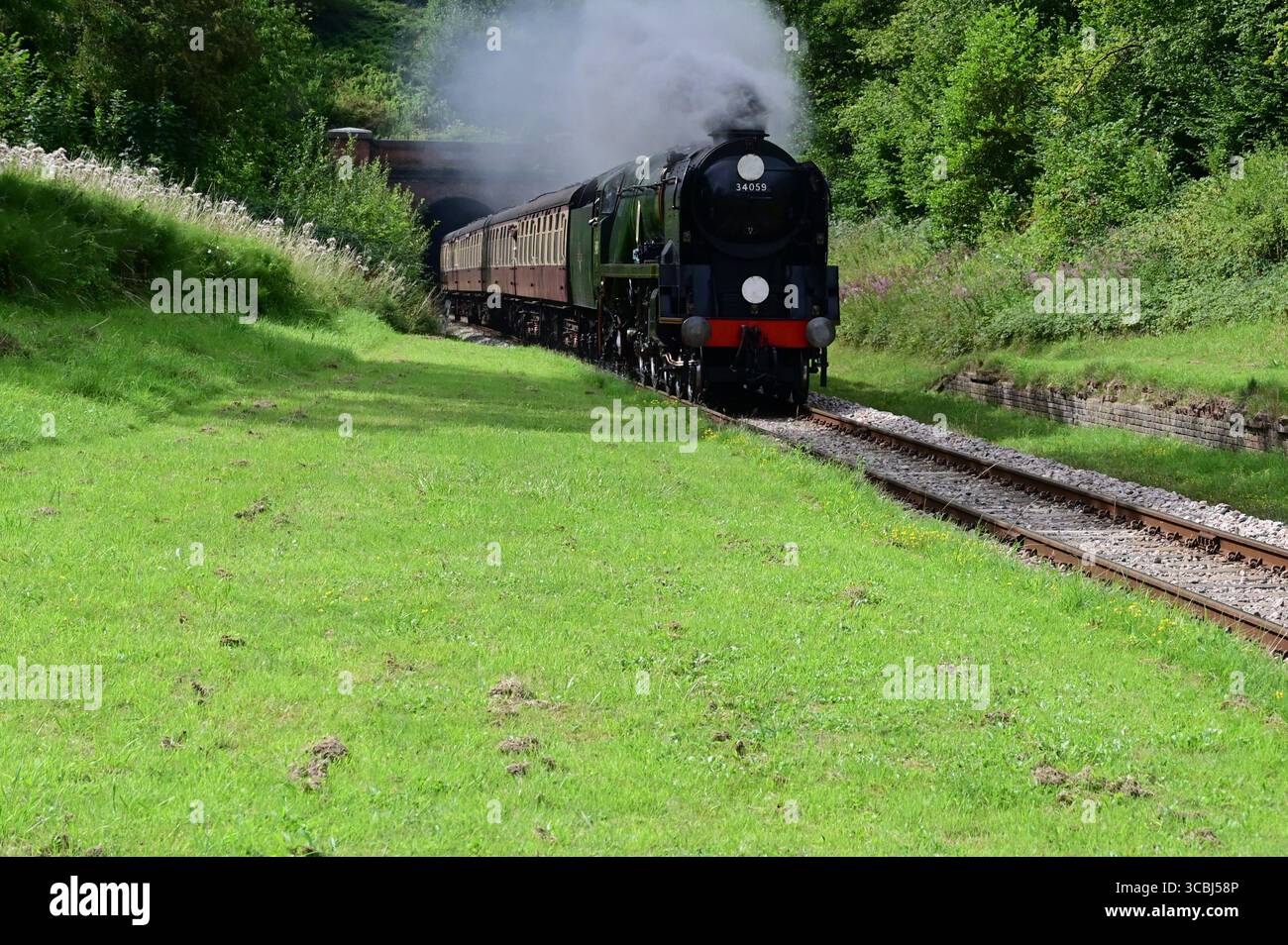 Sir Archibald Sinclair a Vintage Battle of Britain Class locomotive ...