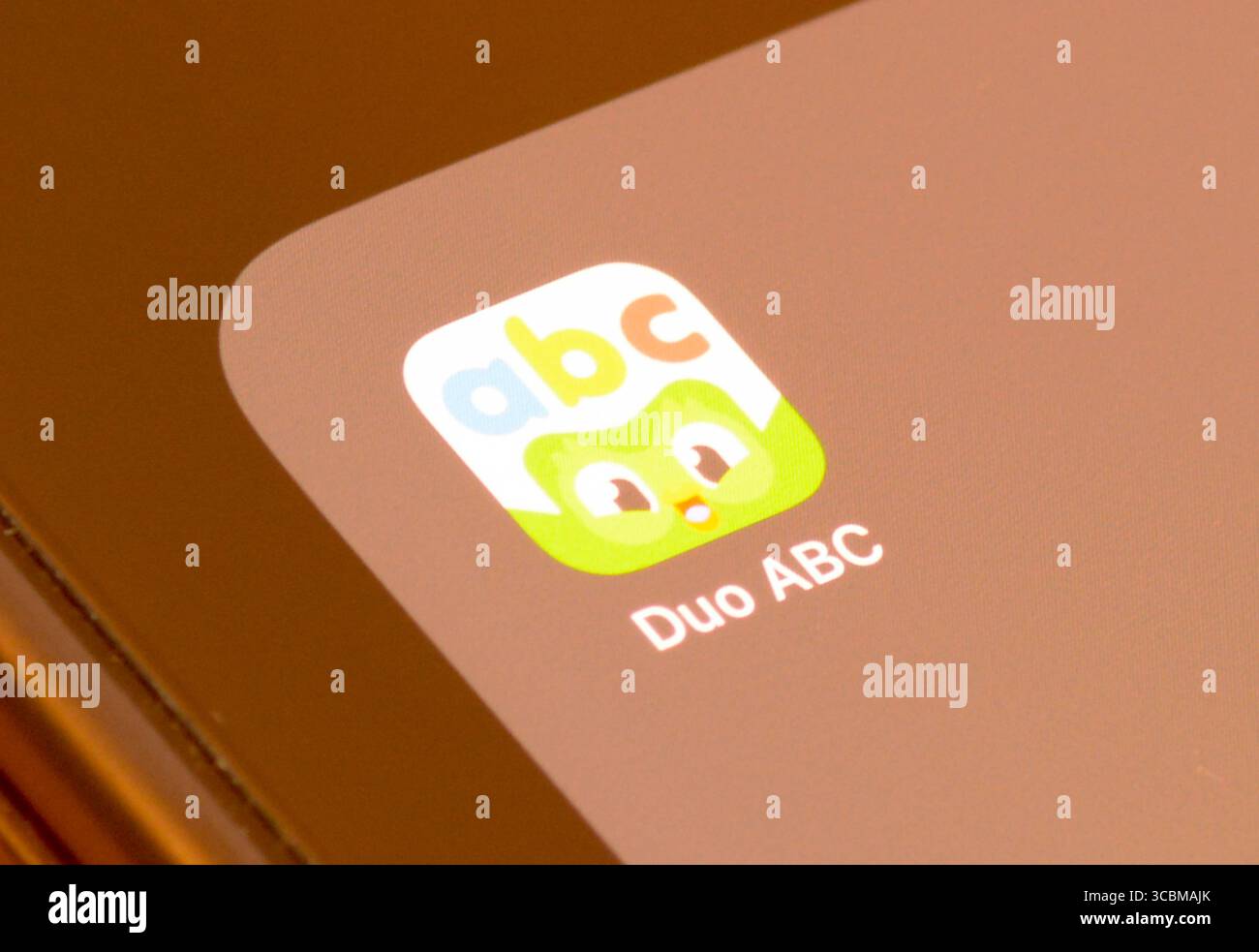 Duo ABC language learning app from Duolingo for children on smartphone ...