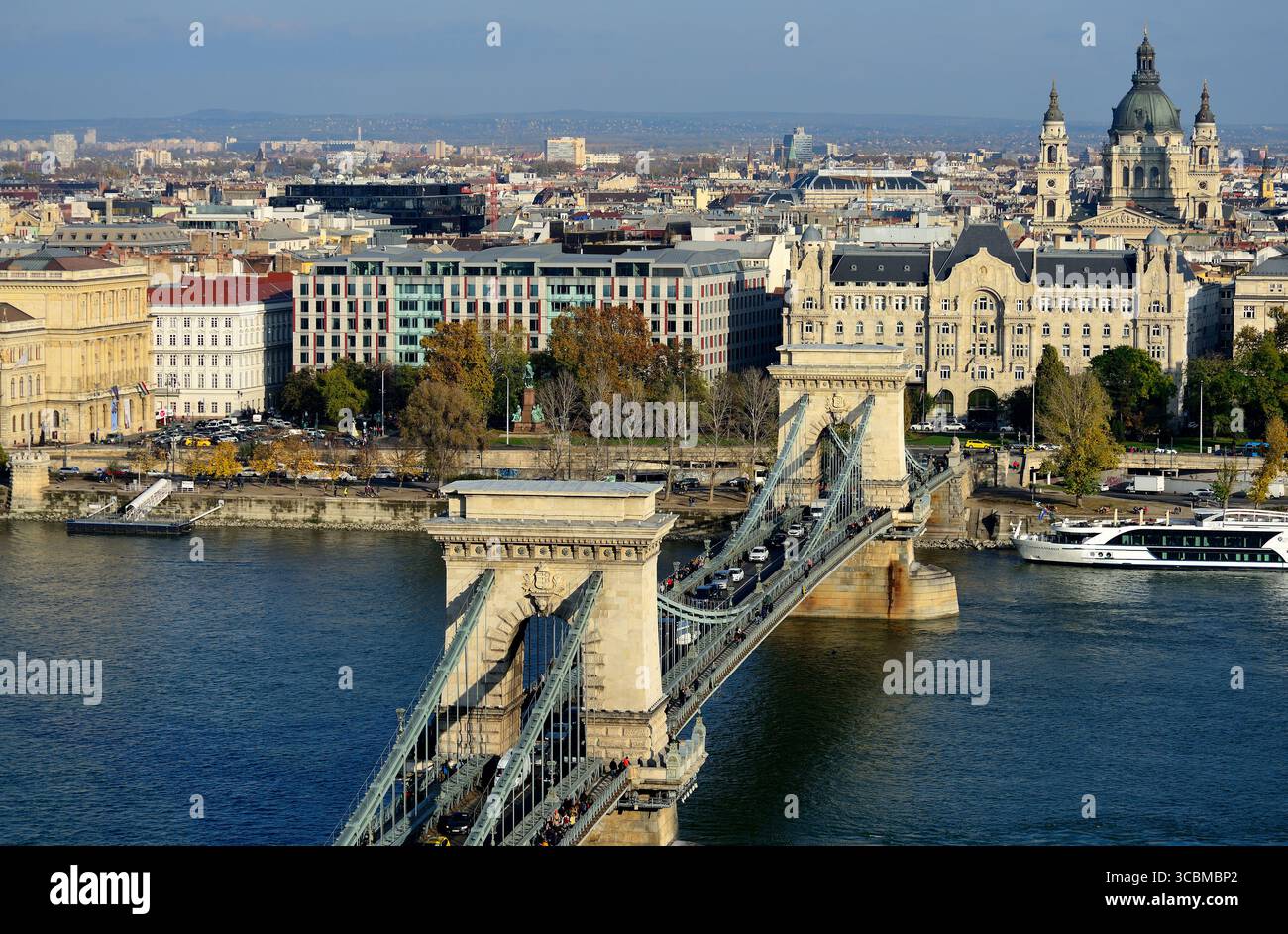 Szechenyi bridge in budapest hungary hi-res stock photography and ...