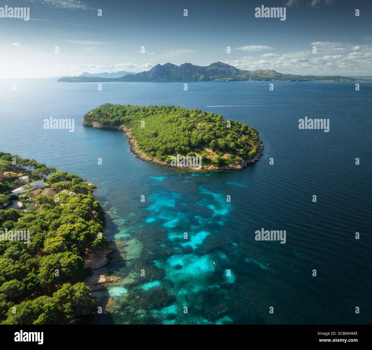 Aerial view tropical island sunrise hi-res stock photography and images ...