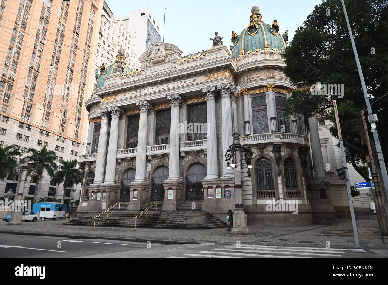 Rio, Brazil - july 13, 2025: The Theatro Municipal (Municipal Theatre ...