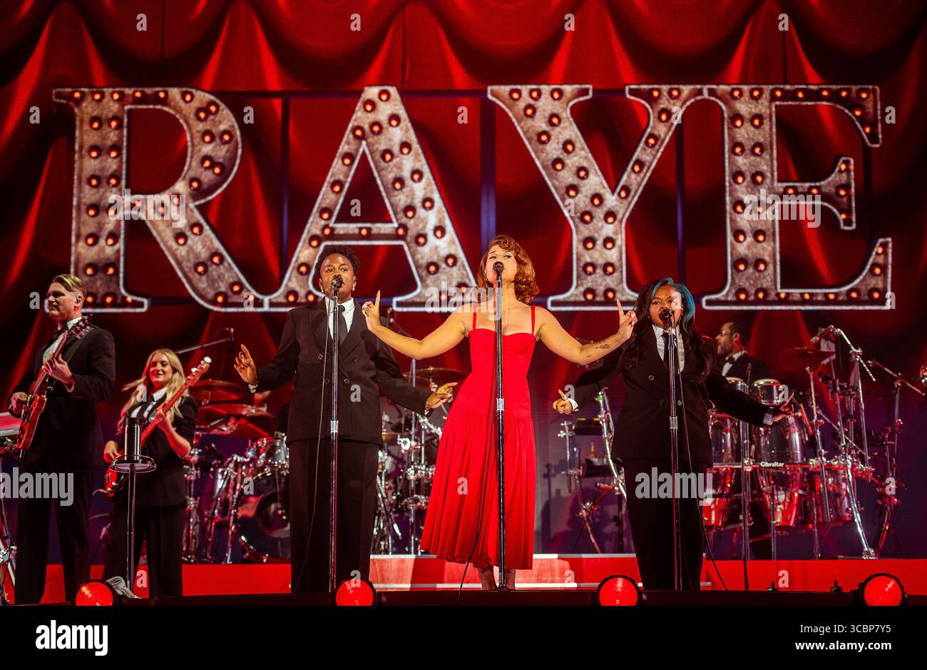 RAYE is headlining Boardmasters Festival 2025, bringing her powerhouse ...