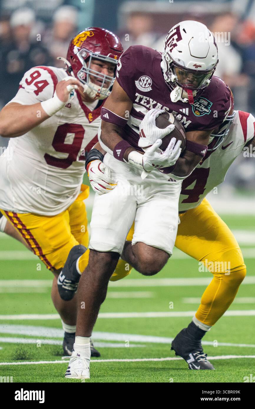 Texas A&M Aggies running back EJ Smith (22) makes a rushing attempt ...