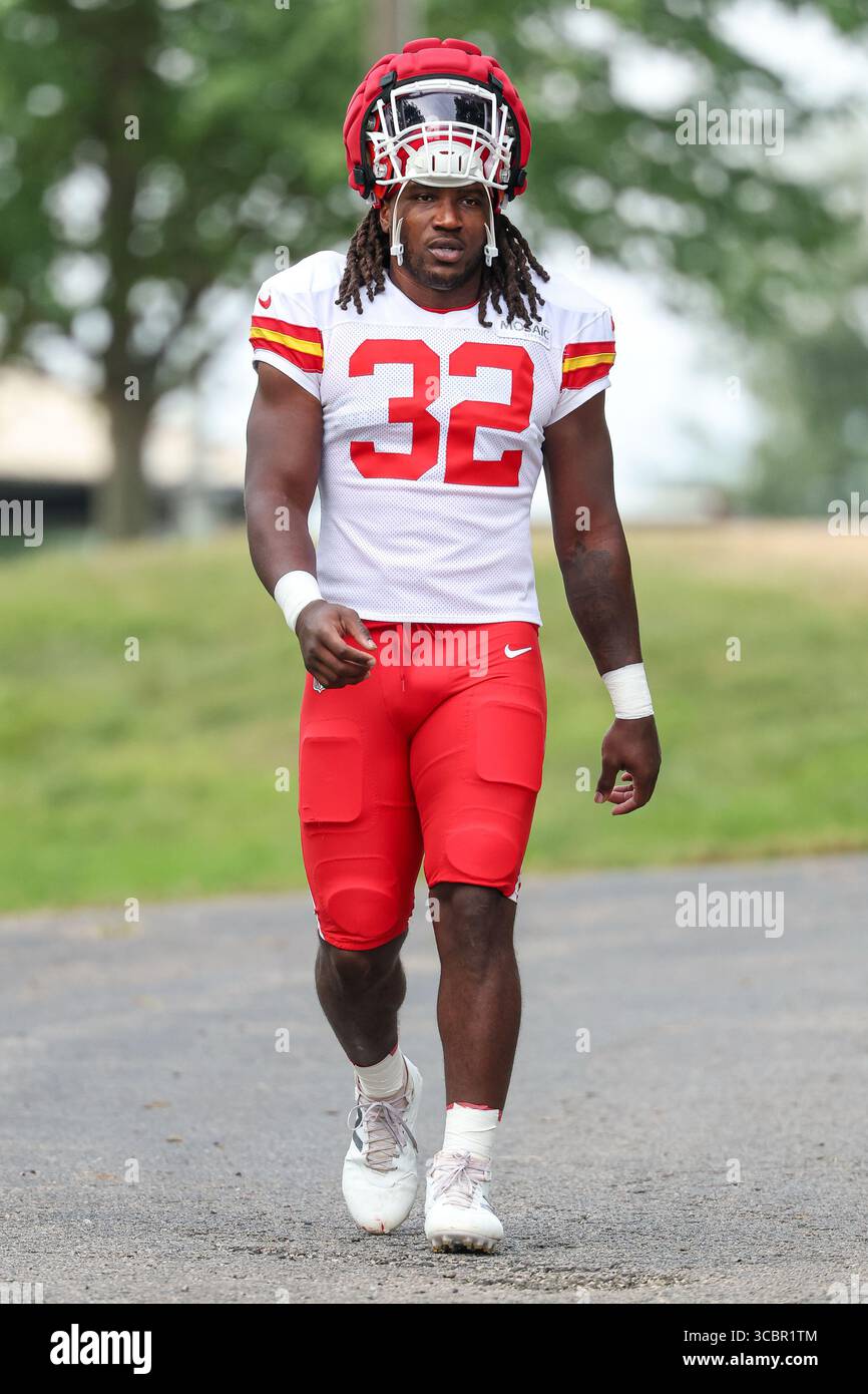 August 6, 2025: Kansas City Chiefs linebacker Nick Bolton (32) walks ...