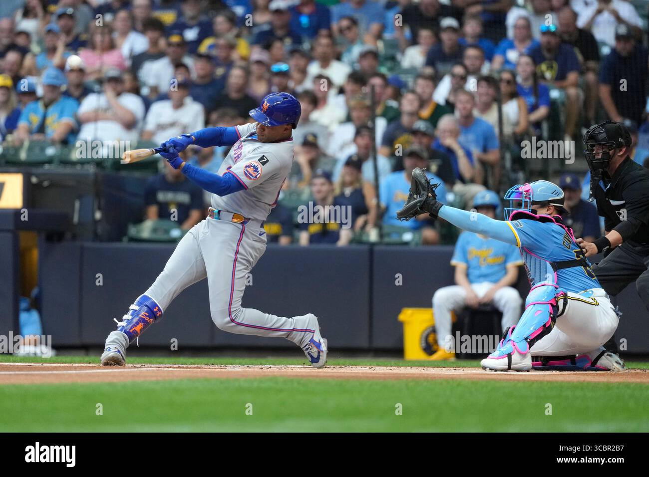 New York Mets' Juan Soto hits a solo home run during the first inning ...