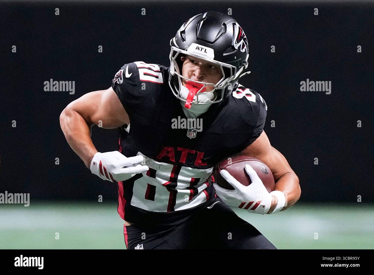 Atlanta Falcons wide receiver Nick Nash (80) runs with the ball after a ...