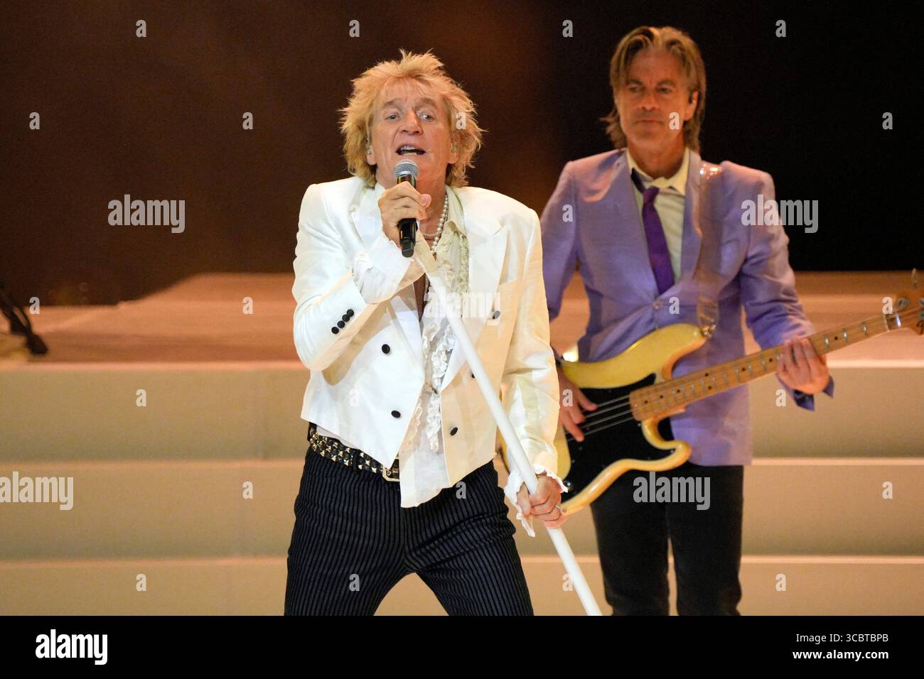 Rod Stewart performs as part of the "One Last Time" tour on Friday, Aug ...
