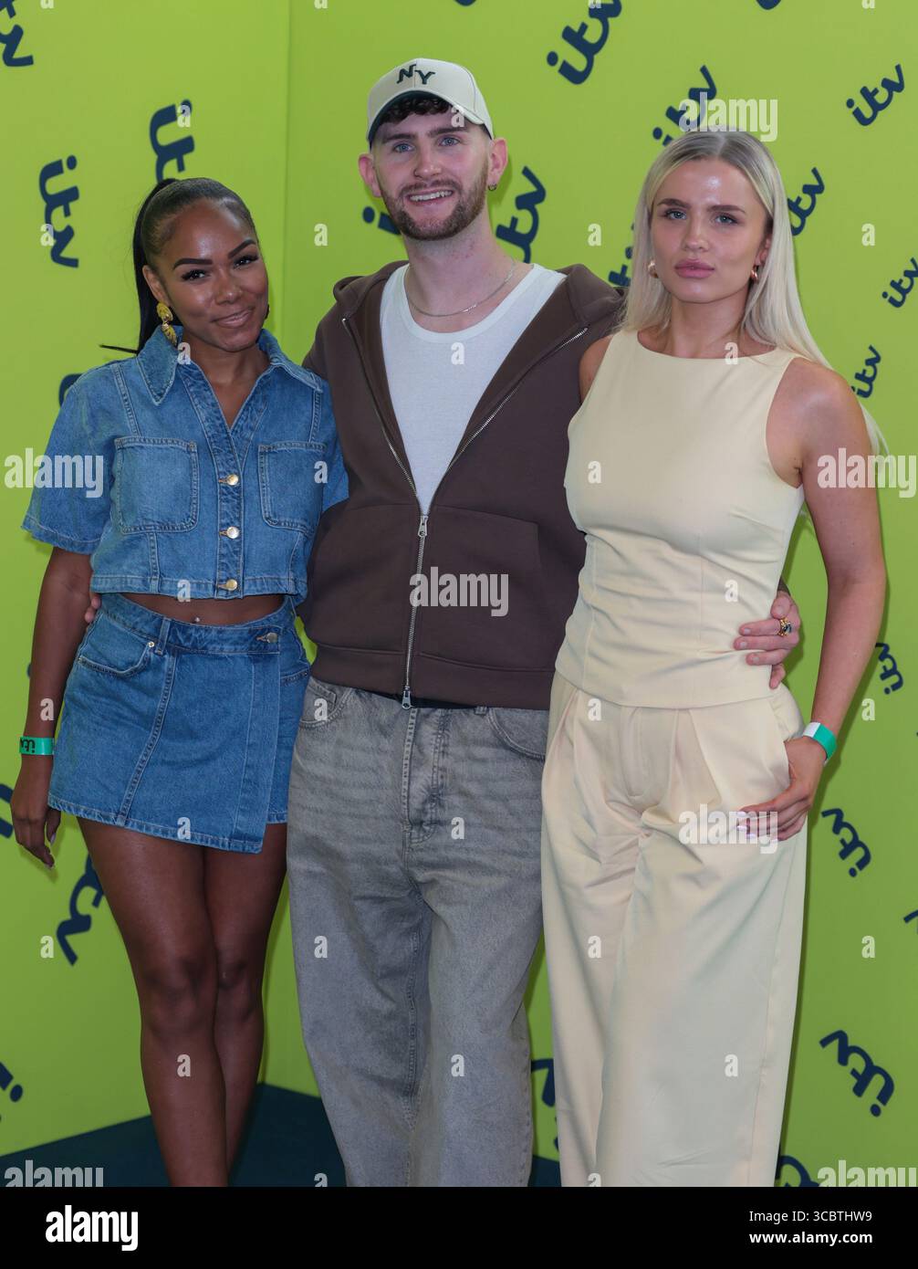 Daniella hemsley hi-res stock photography and images - Alamy