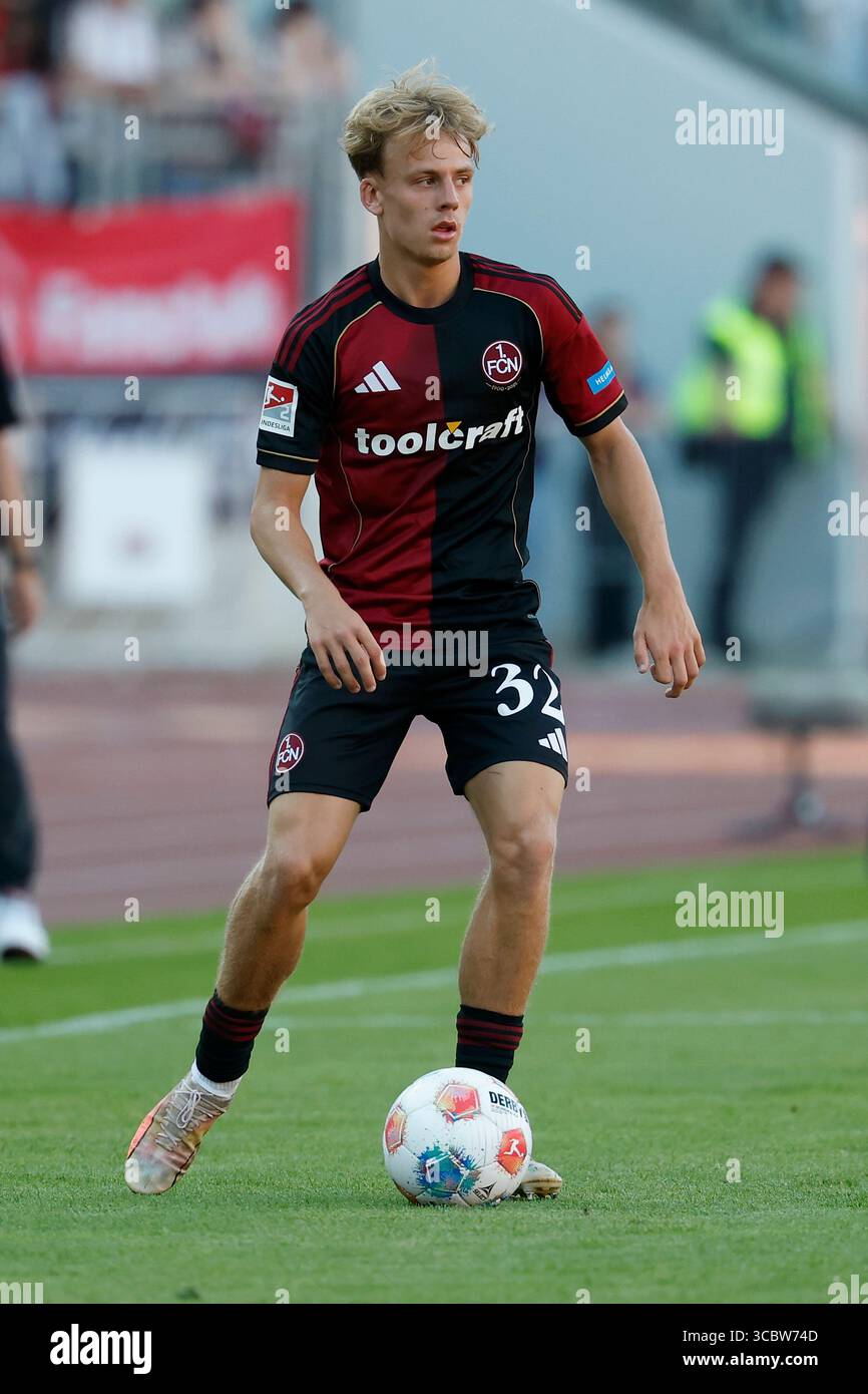 Tim Janisch (1.FC Nuernberg, 32), 08.08.2025, Fussball, 2. Bundesliga ...