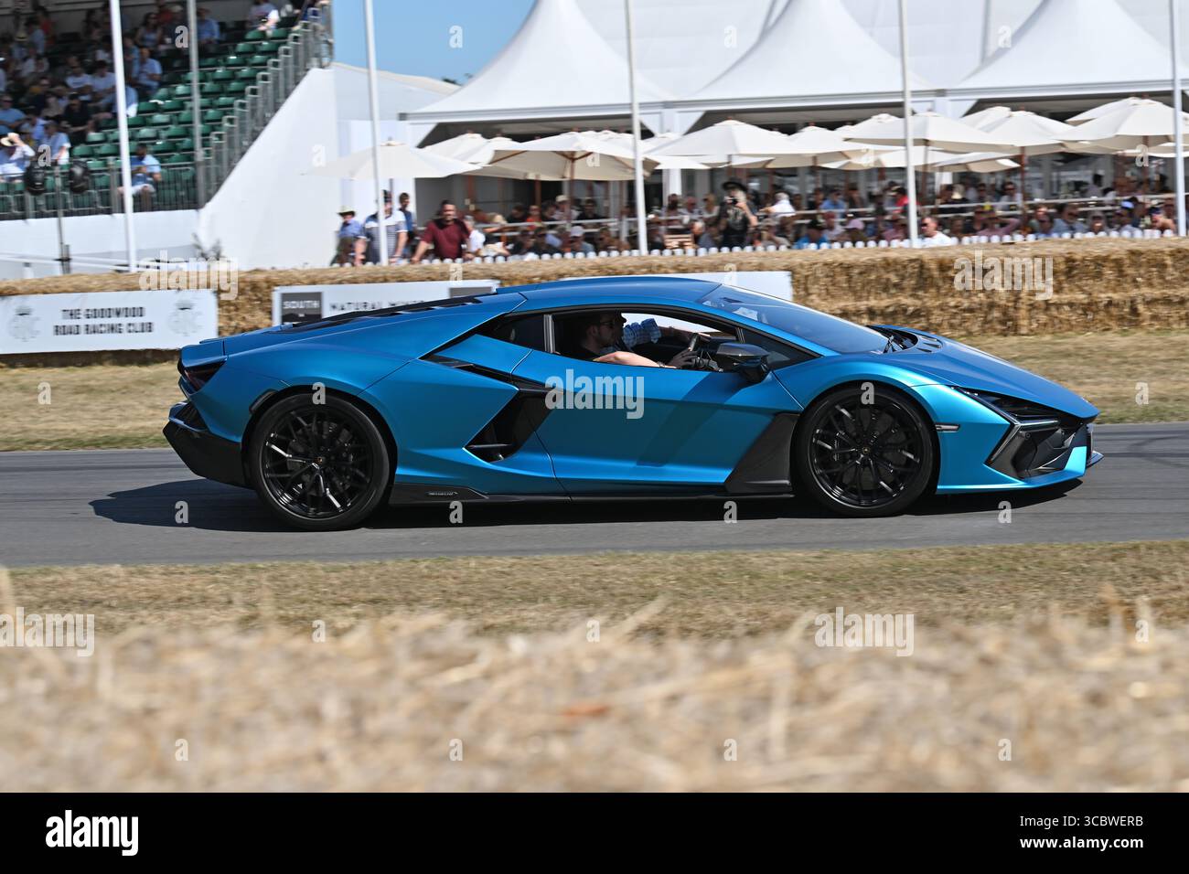 Lamborghini Revuelto, Supercar Run, an opportunity to see (for some a ...