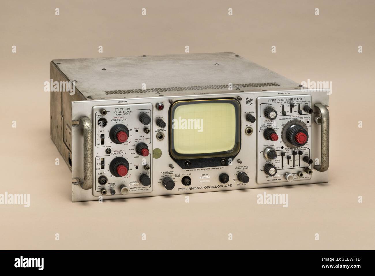 Tektronix oscilloscope hi-res stock photography and images - Alamy