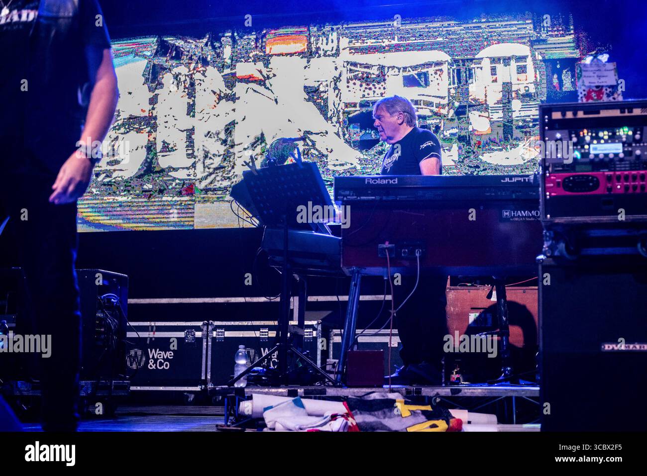 Music Concert - Nomadi - Ieri impegna l oggi nel domani Beppe Carletti of Nomadi Gaiano PR Campo ...