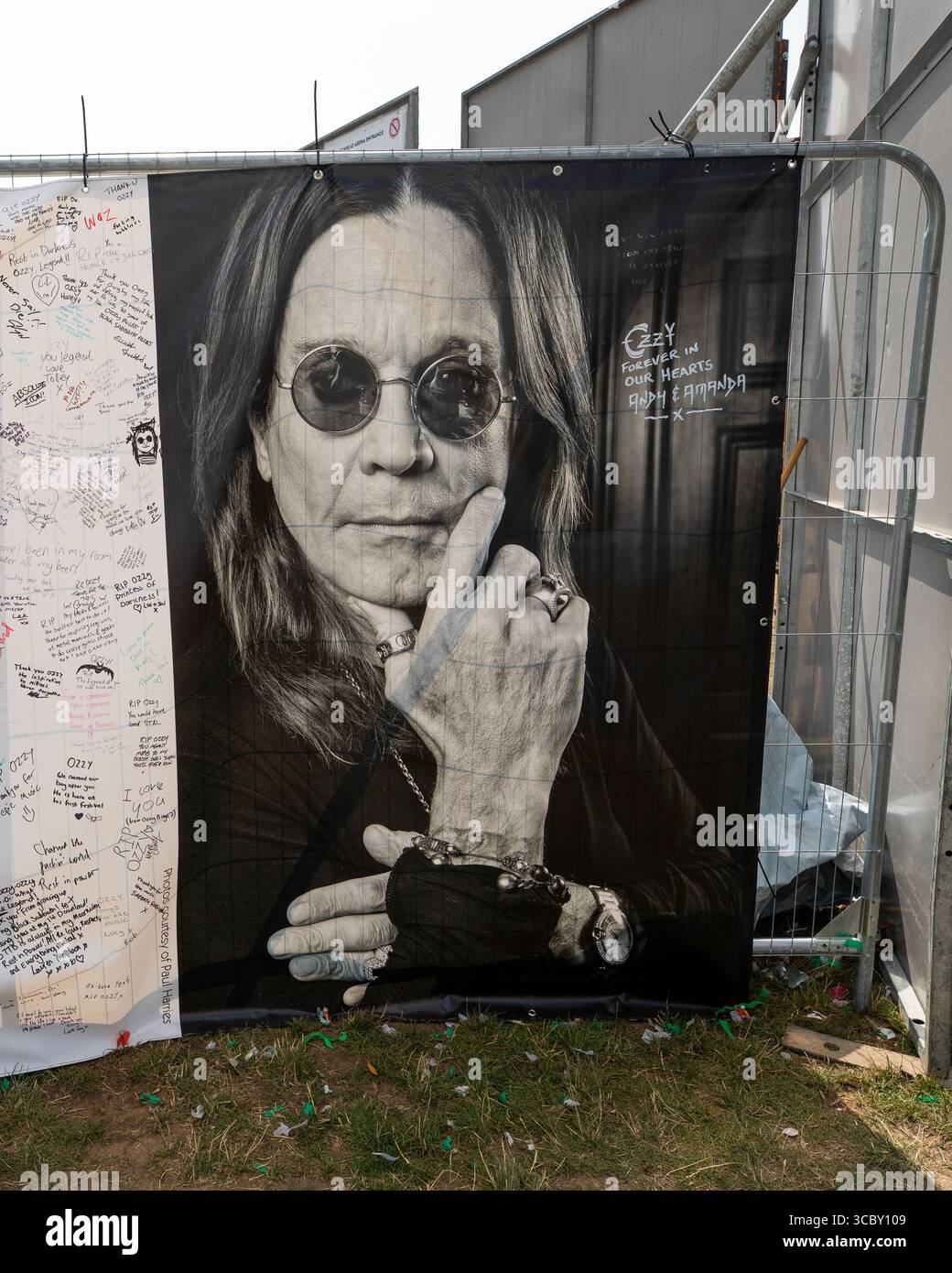 Tribute ozzy osbourne 2025 hi-res stock photography and images - Alamy