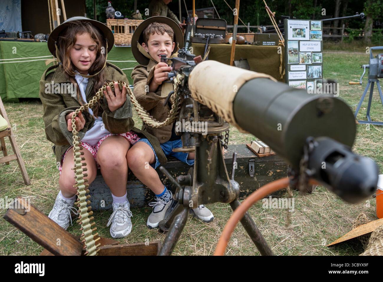 Chalfont, UK. 9 August 2025. (L) Alex (11) and Harry (8) from ...