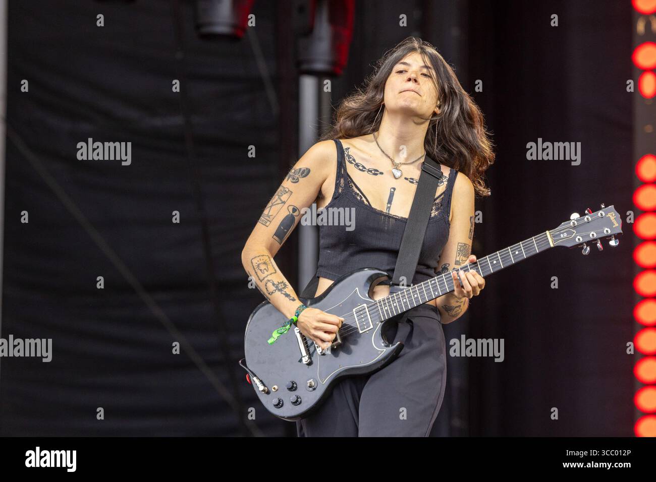 Violet mayugba hi-res stock photography and images - Alamy