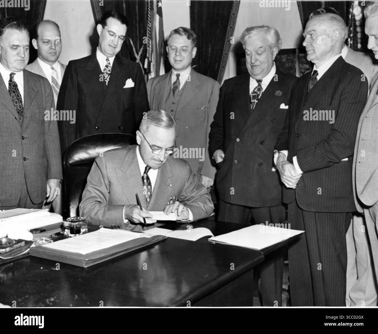 Charles e long jr hi-res stock photography and images - Alamy