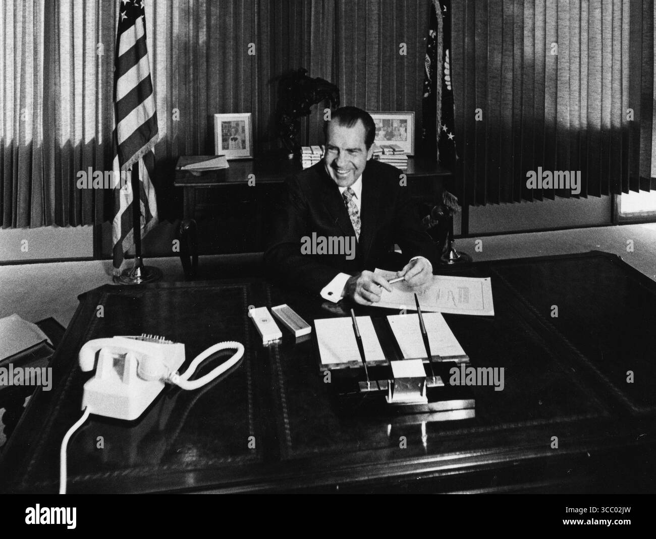 President Richard Nixon Signing the National Environmental Policy Act ...