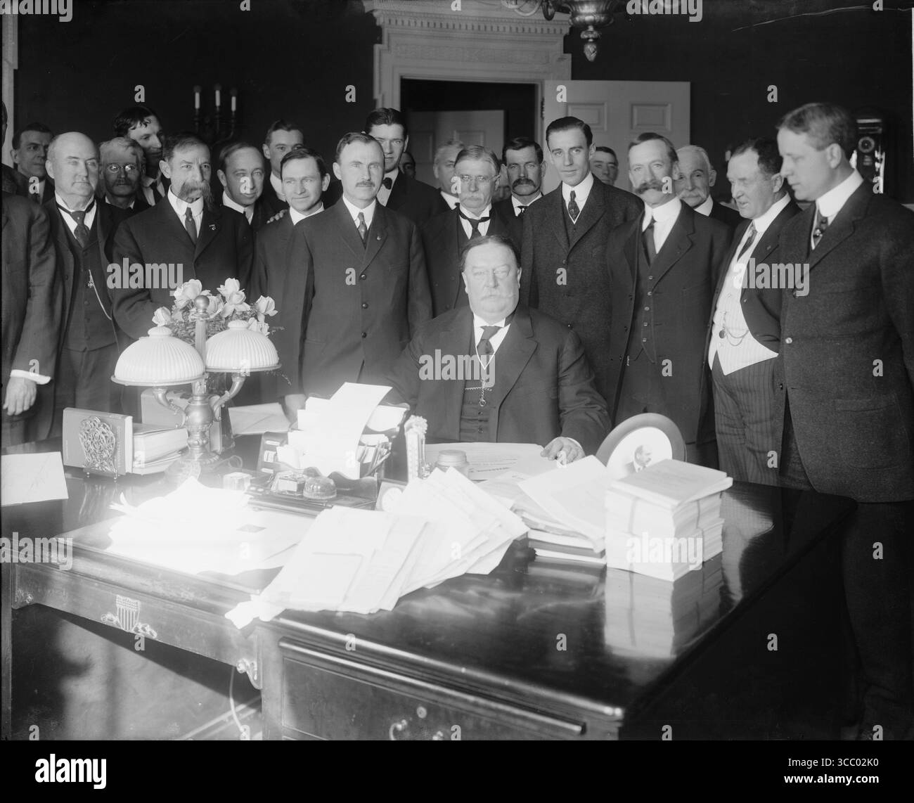 President William Howard Taft signing Arizona Statehood Bill — 14 ...