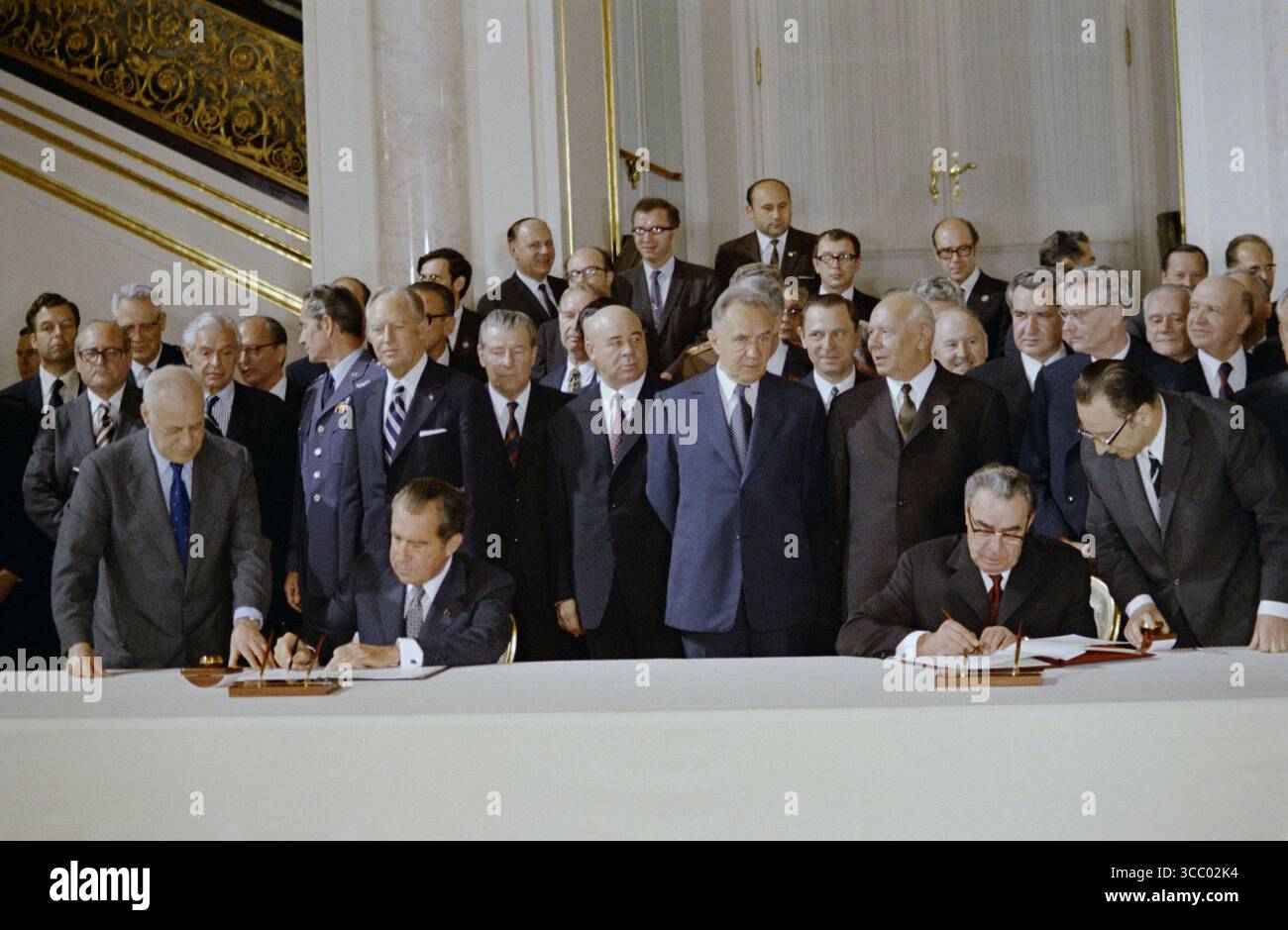 Strategic arms limitation talks nixon hi-res stock photography and ...