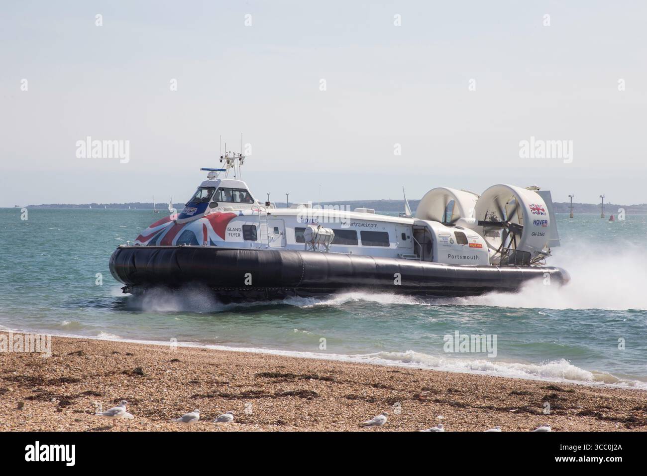 Hover travel hovercraft terminal hi-res stock photography and images ...