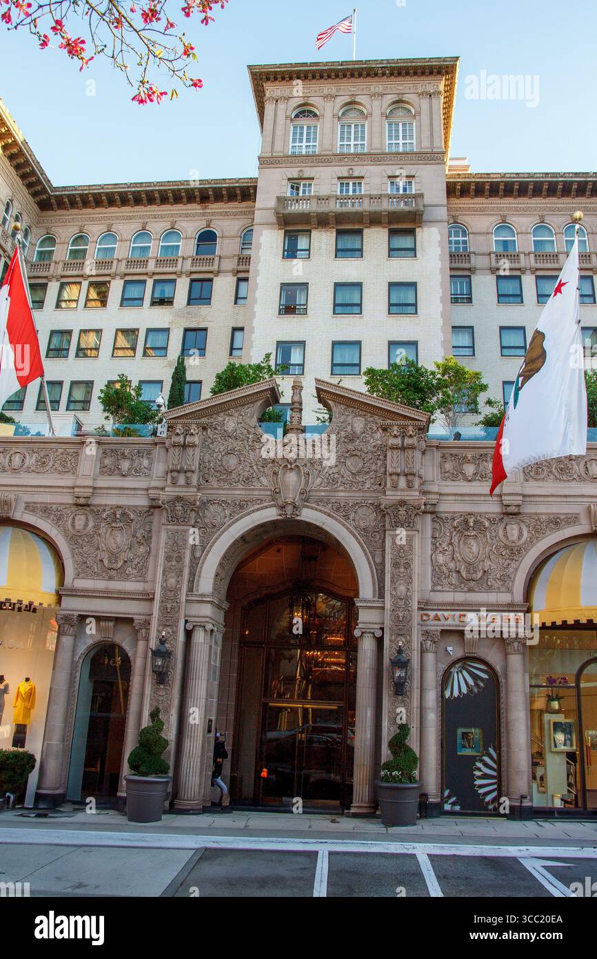 Famous Beverly Hills hotel at Rodeo Drive fancy shops and stores in ...