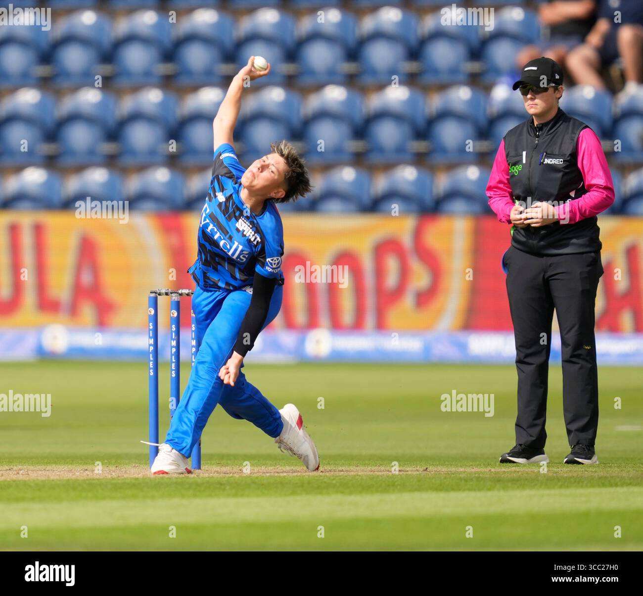 Cardiff,UK, 09 Aug 2025 Issy Wong of London Spirit bowls during the The ...