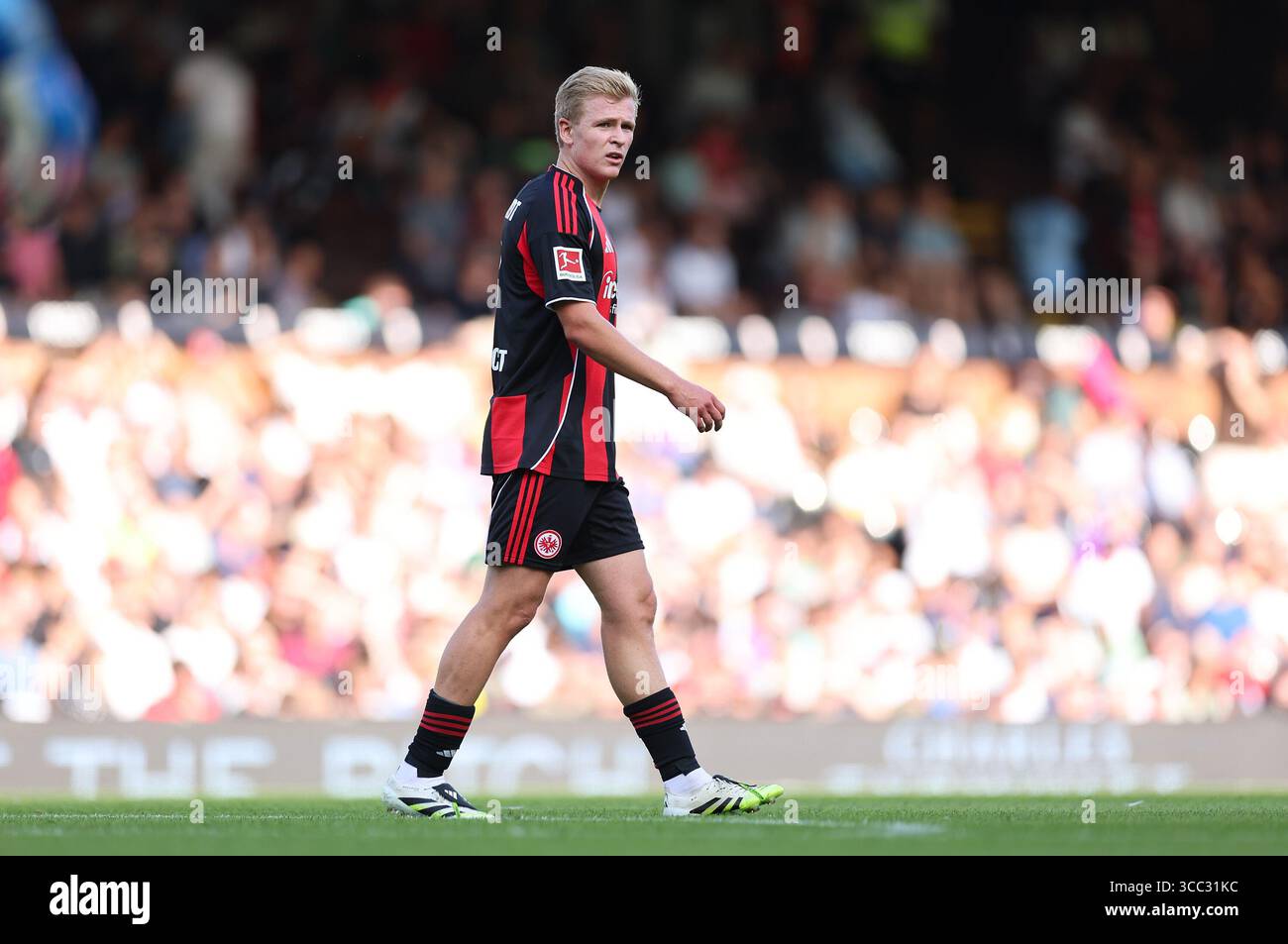 V l jonathan burkardt eintracht frankfurt hi-res stock photography and ...
