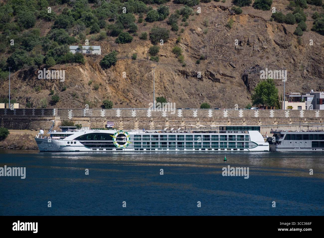 Ms andorinha hi-res stock photography and images - Alamy
