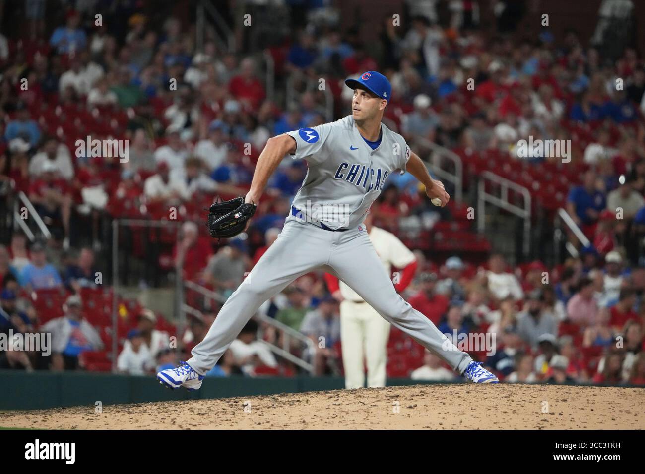Chicago Cubs relief pitcher Taylor Rogers throws during the eighth ...