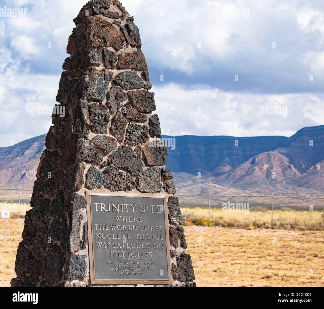 World war 2 marker hi-res stock photography and images - Alamy