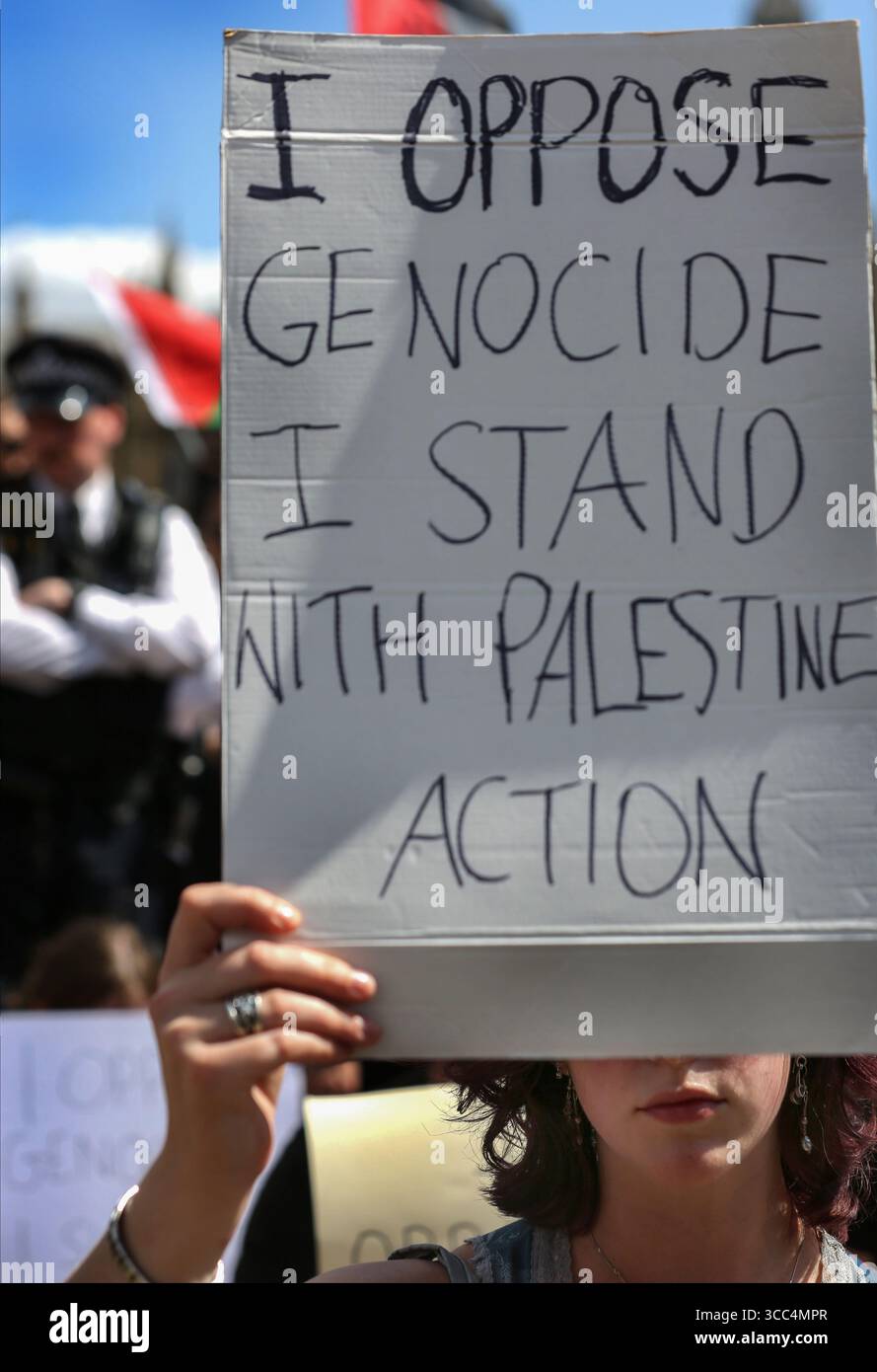 I oppose genocide i stand with palestine action hi-res stock ...