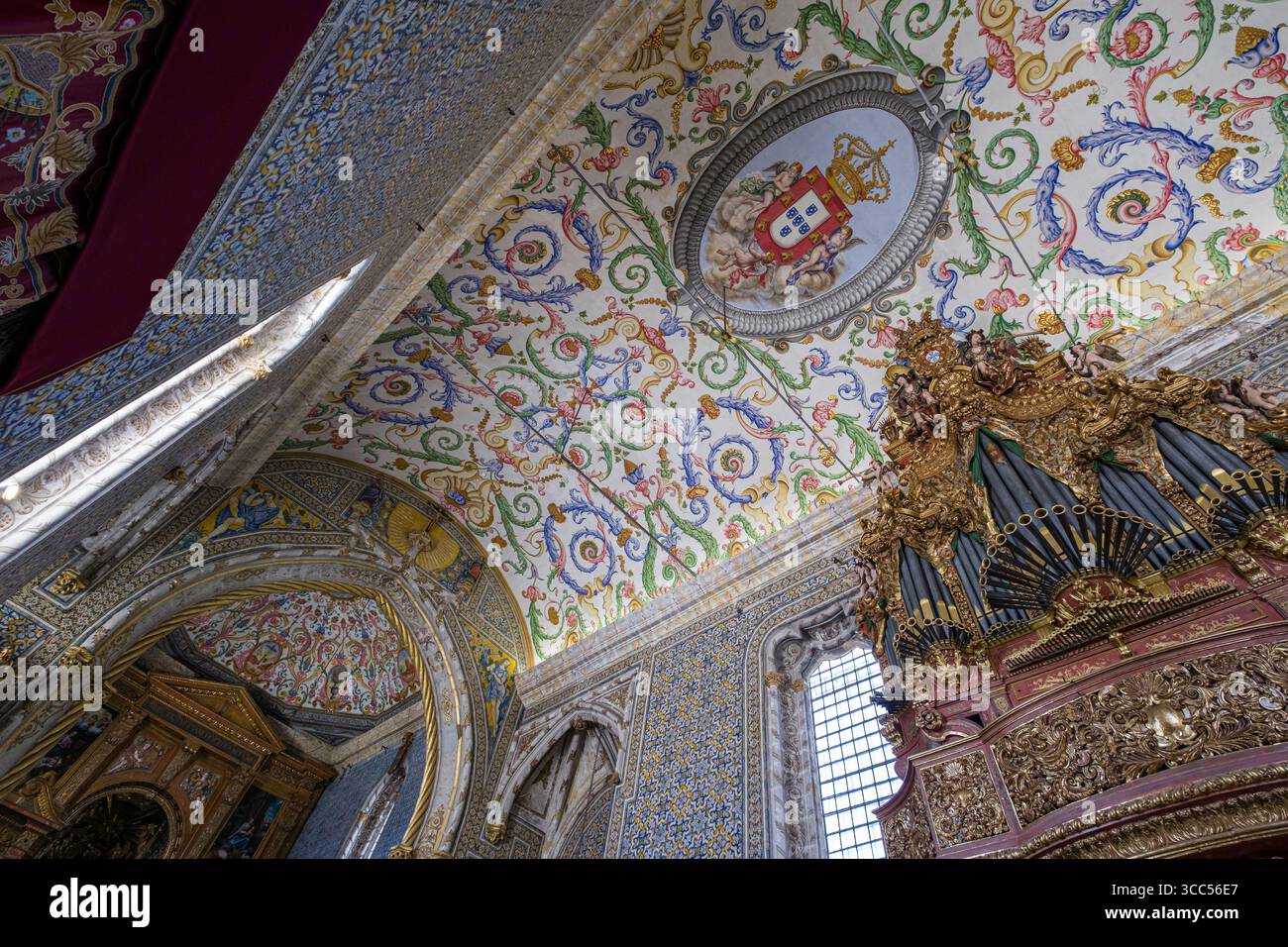 Colorful ornate ceiling pipe hi-res stock photography and images - Alamy