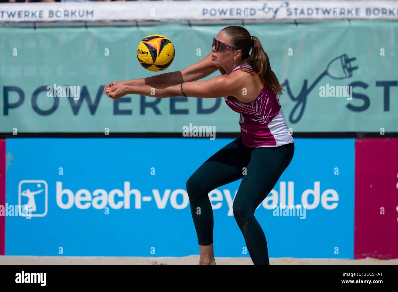 Lina Hesse; Rock The Beach Tour Borkum am 09.08.2025 Stock Photo - Alamy