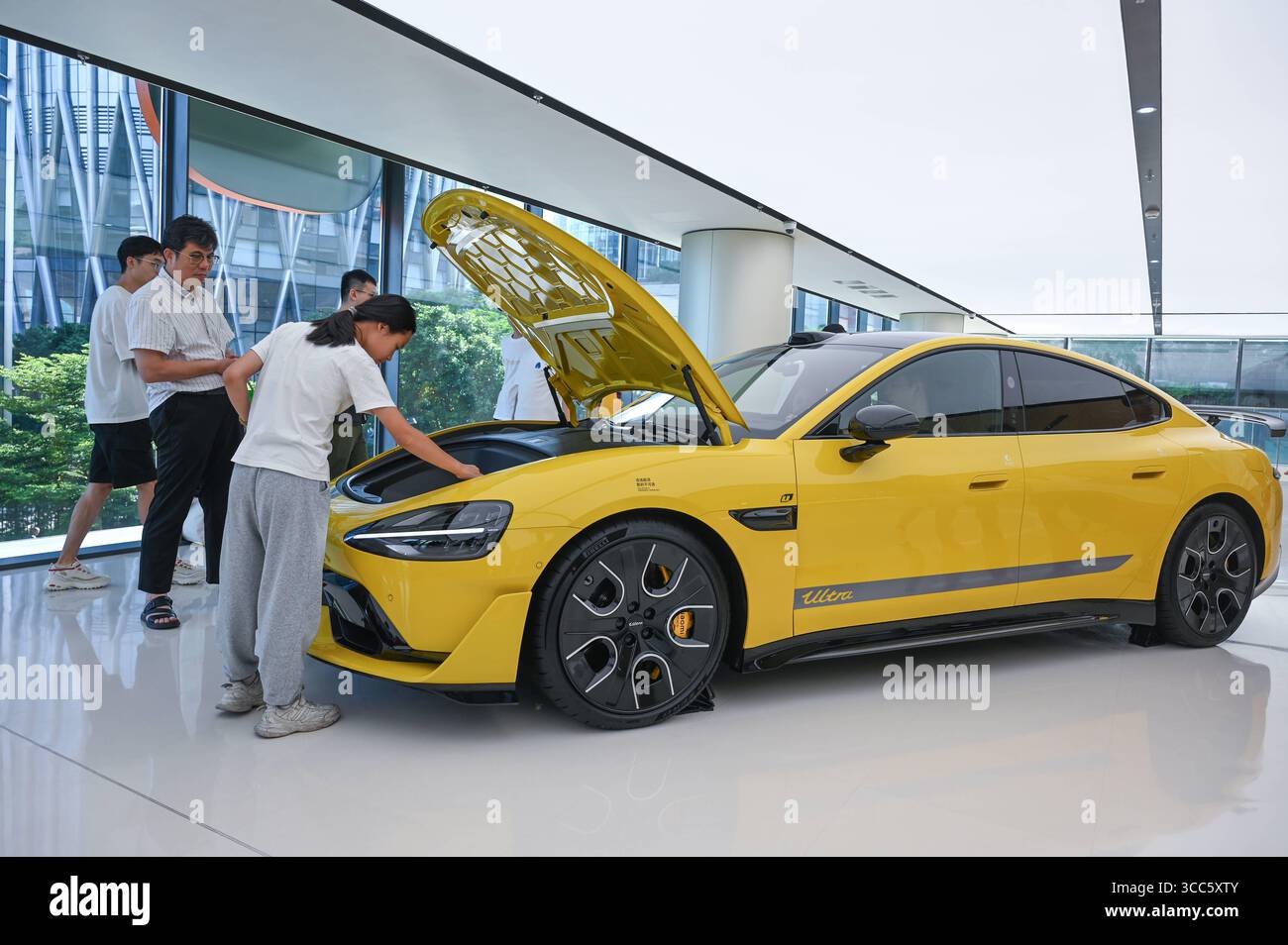 Shenzhen Daily Life Chinese technology companies Xiaomi electric vehicles SU7 display in the ...